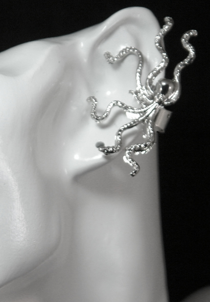 Trendy Silver Octopus Ear Cuff