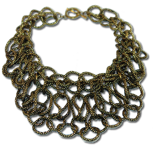Trendy Statement Necklace in vintage gold